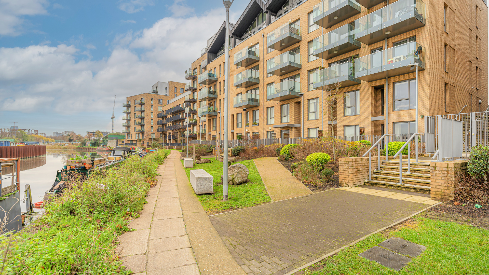 Property For Sale Vallans Court, Anderson Square, Bow, E3 | 2 Bedroom ...