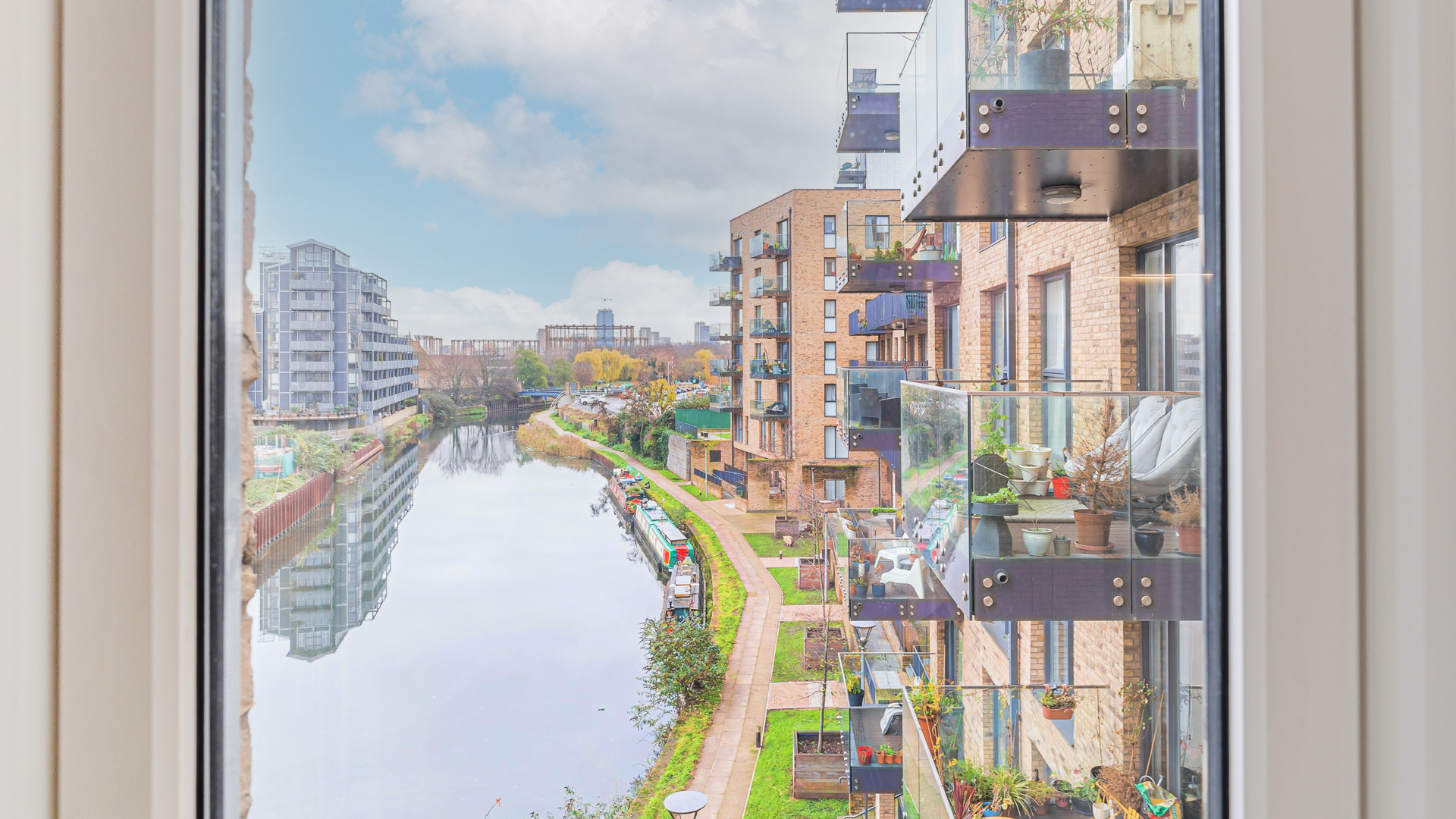 Property For Sale Vallans Court, Anderson Square, Bow, E3 | 2 Bedroom ...
