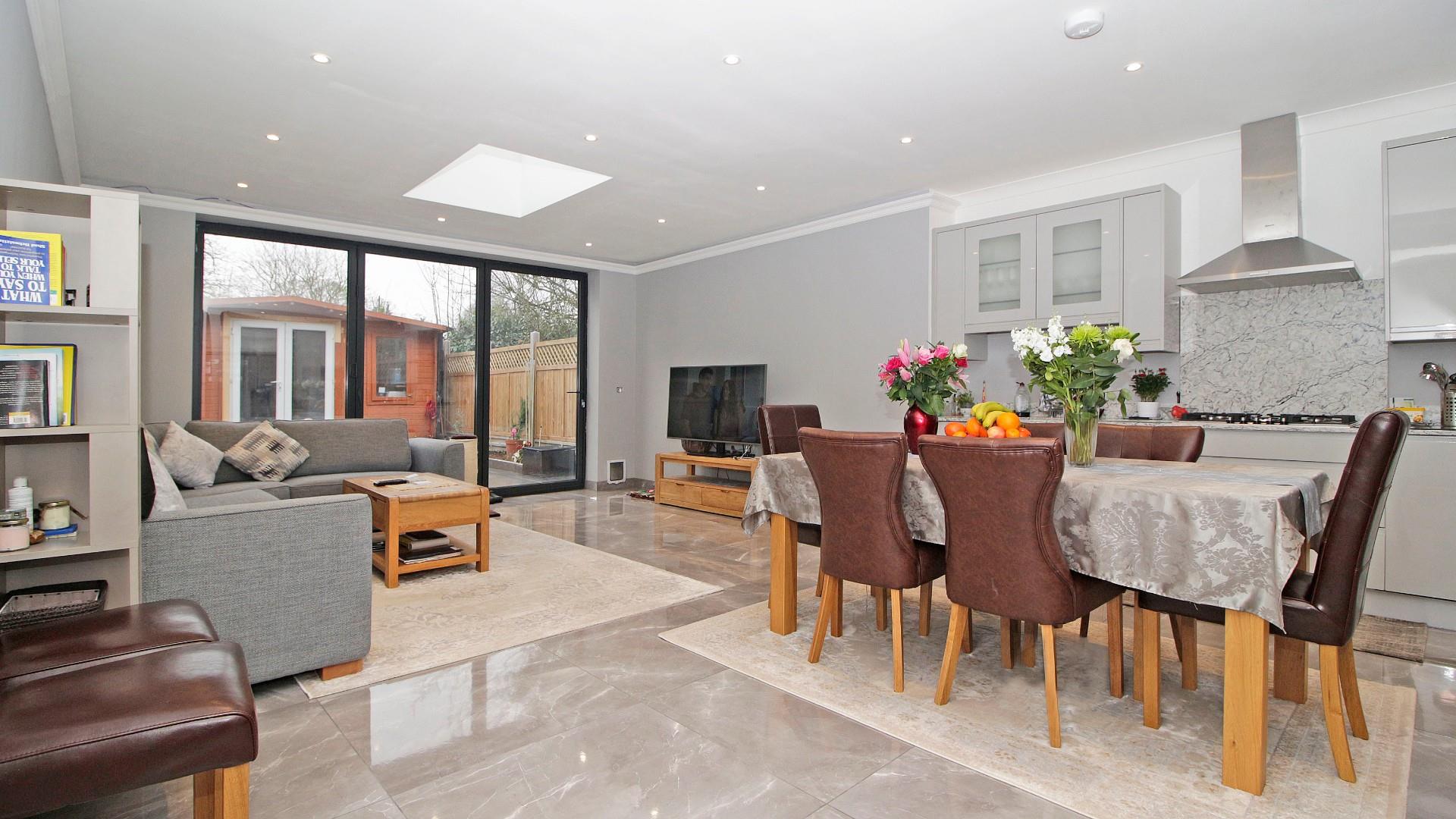 Property For Sale Rangefield Road Bromley Br1 3 Bedroom House