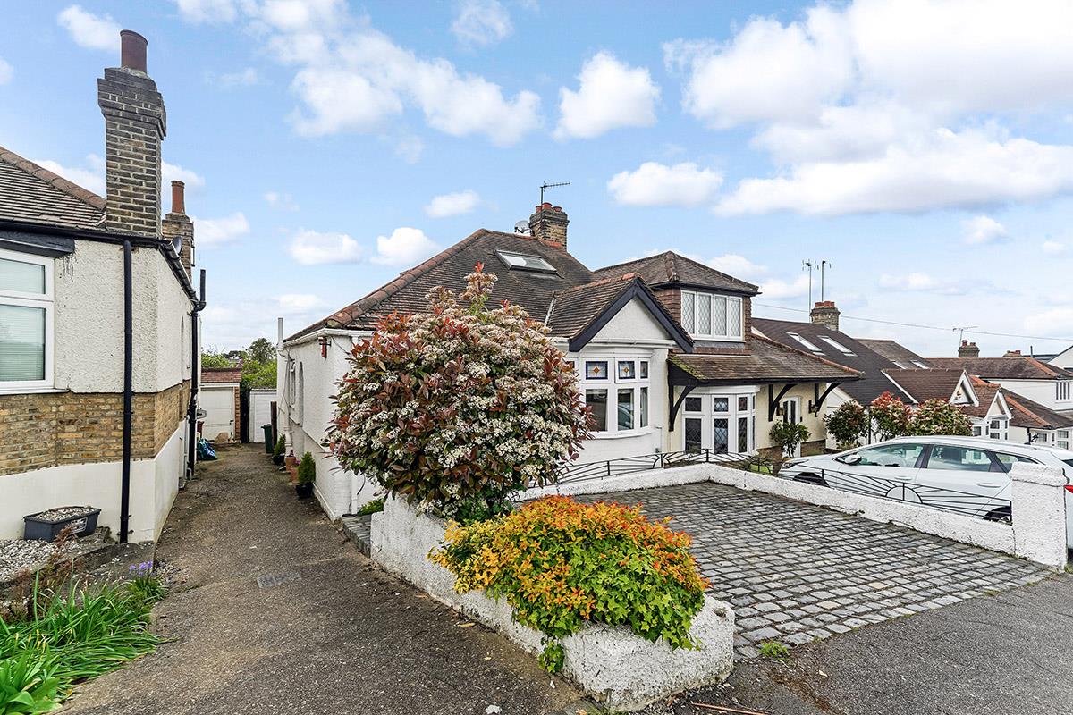 Property For Sale Sunset Avenue, North Chingford, E4 | 3 Bedroom Semi ...