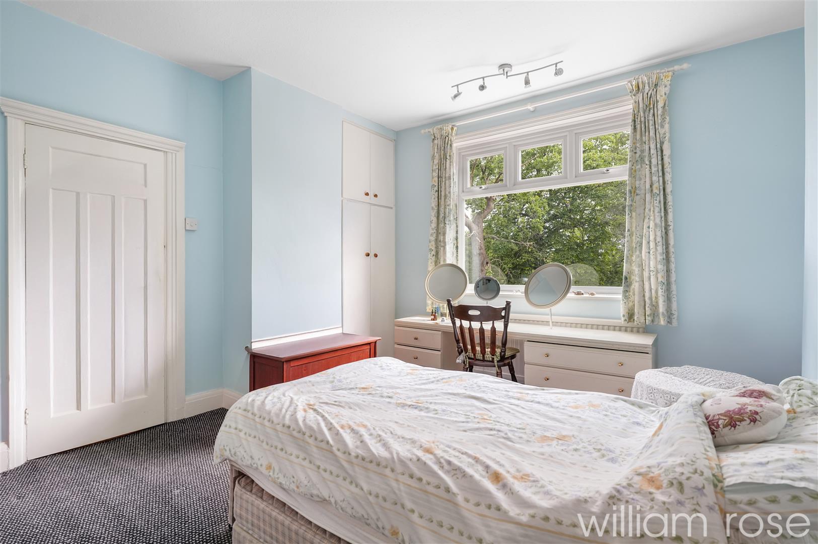 Property For Sale Firs Walk, Woodford Green, IG8 | 3 Bedroom Link ...