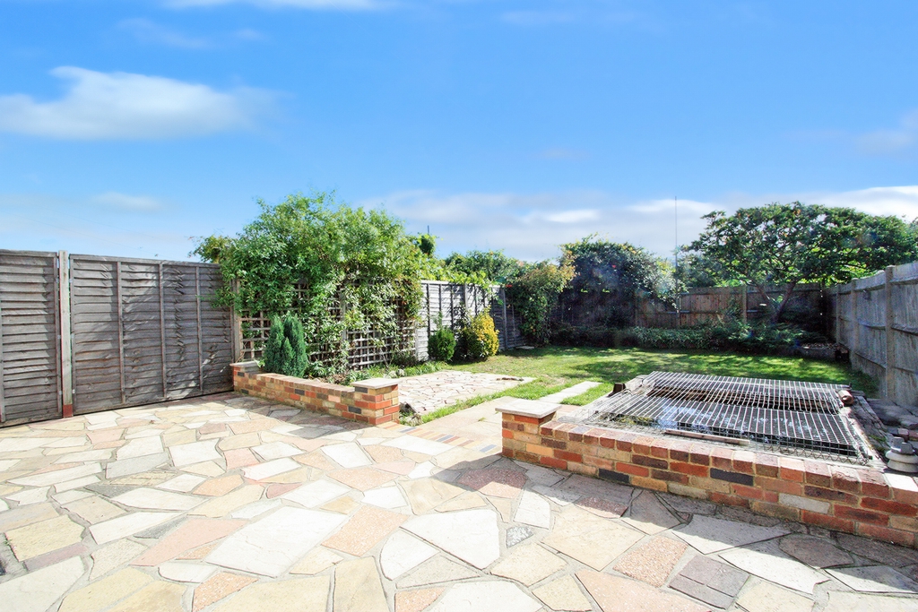 Property To Rent Howbury Lane, Erith, DA8 | 3 Bedroom End Of Terrace ...