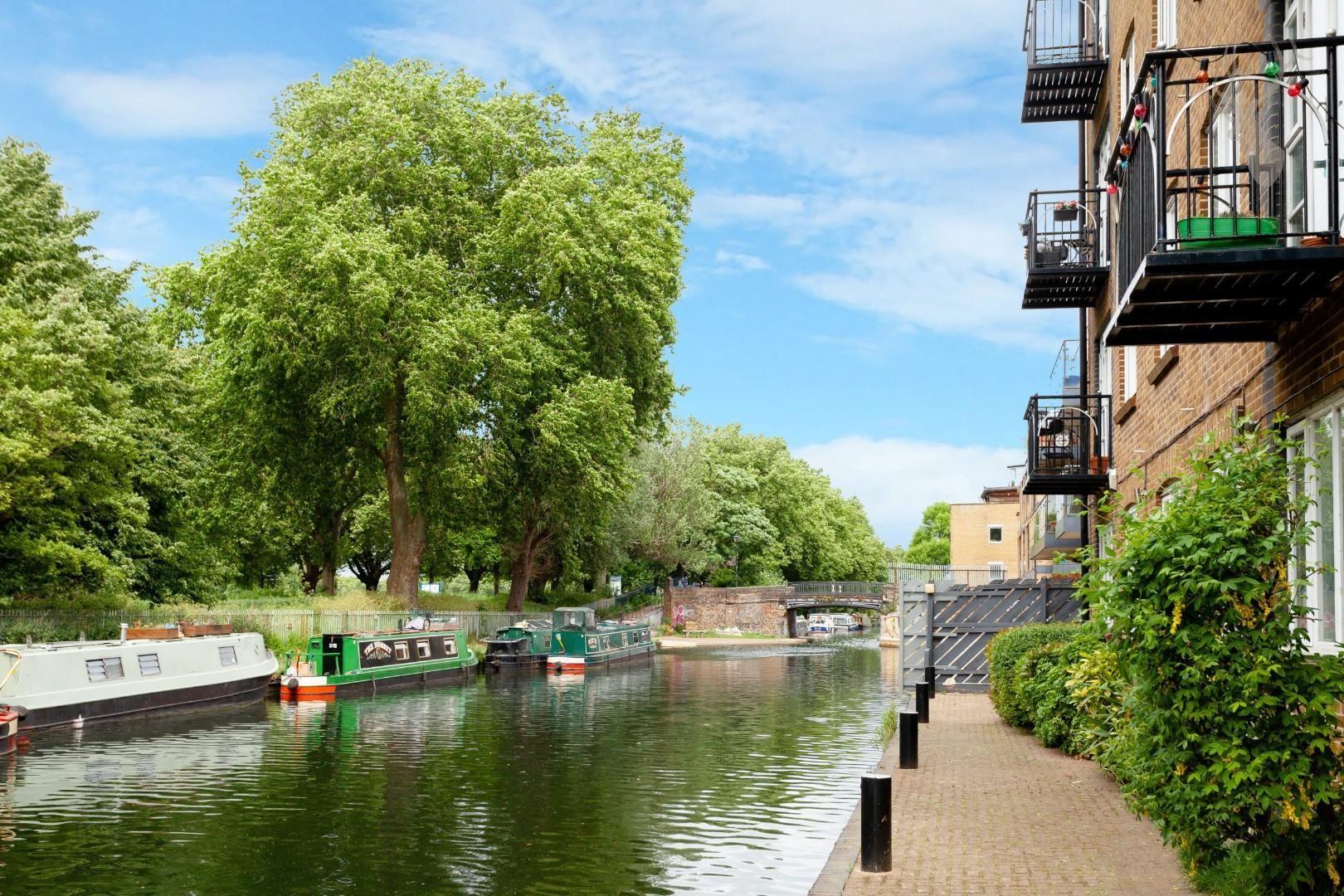 Property To Rent Old Ford Road, Bow, E3 | 1 Bedroom Apartment through Butler & Stag