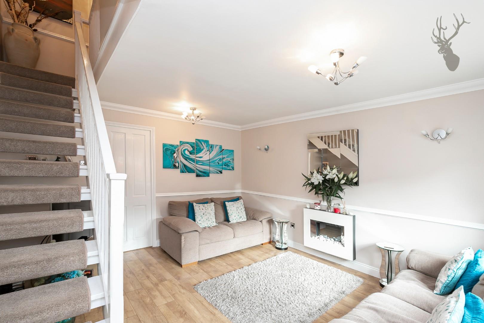 Property For Sale Hazelwood Park Close Chigwell Ig7 2 Bedroom House