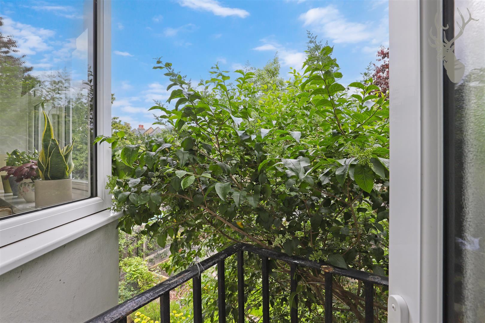 Property For Sale Tudor Court, London, E17 | 2 Bedroom Flat - Purpose ...