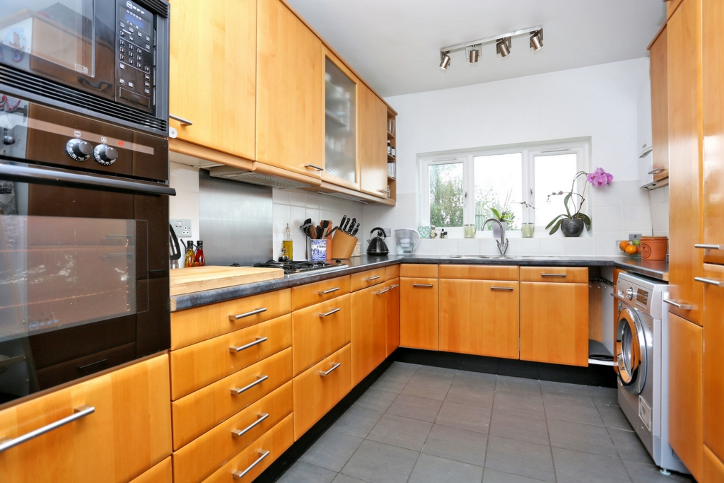 Property For Sale Framfield Road, Hanwell, W7 | 4 Bedroom House through ...