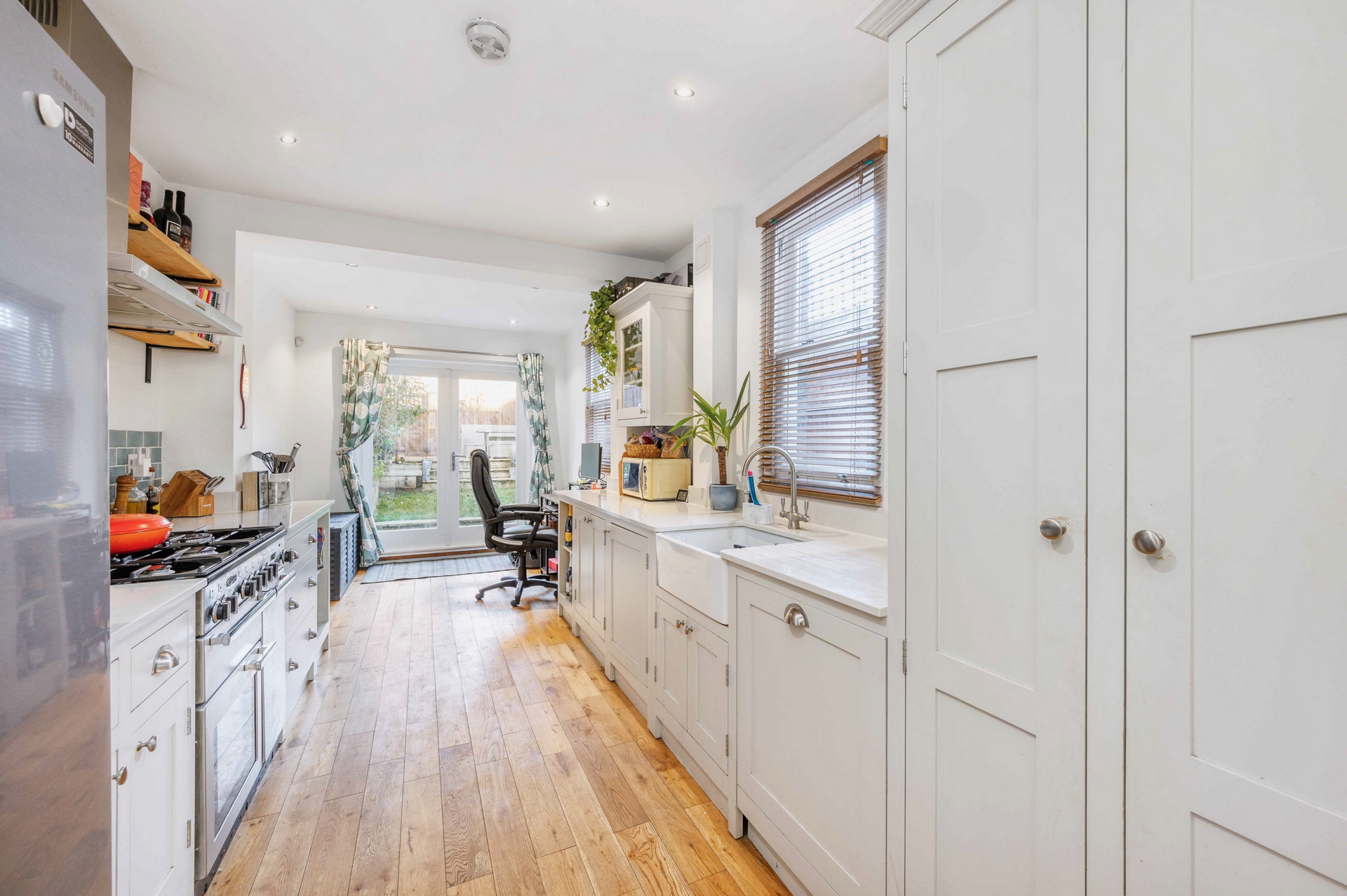 Property For Sale Framfield Road, Hanwell, W7 | 2 Bedroom End Of ...