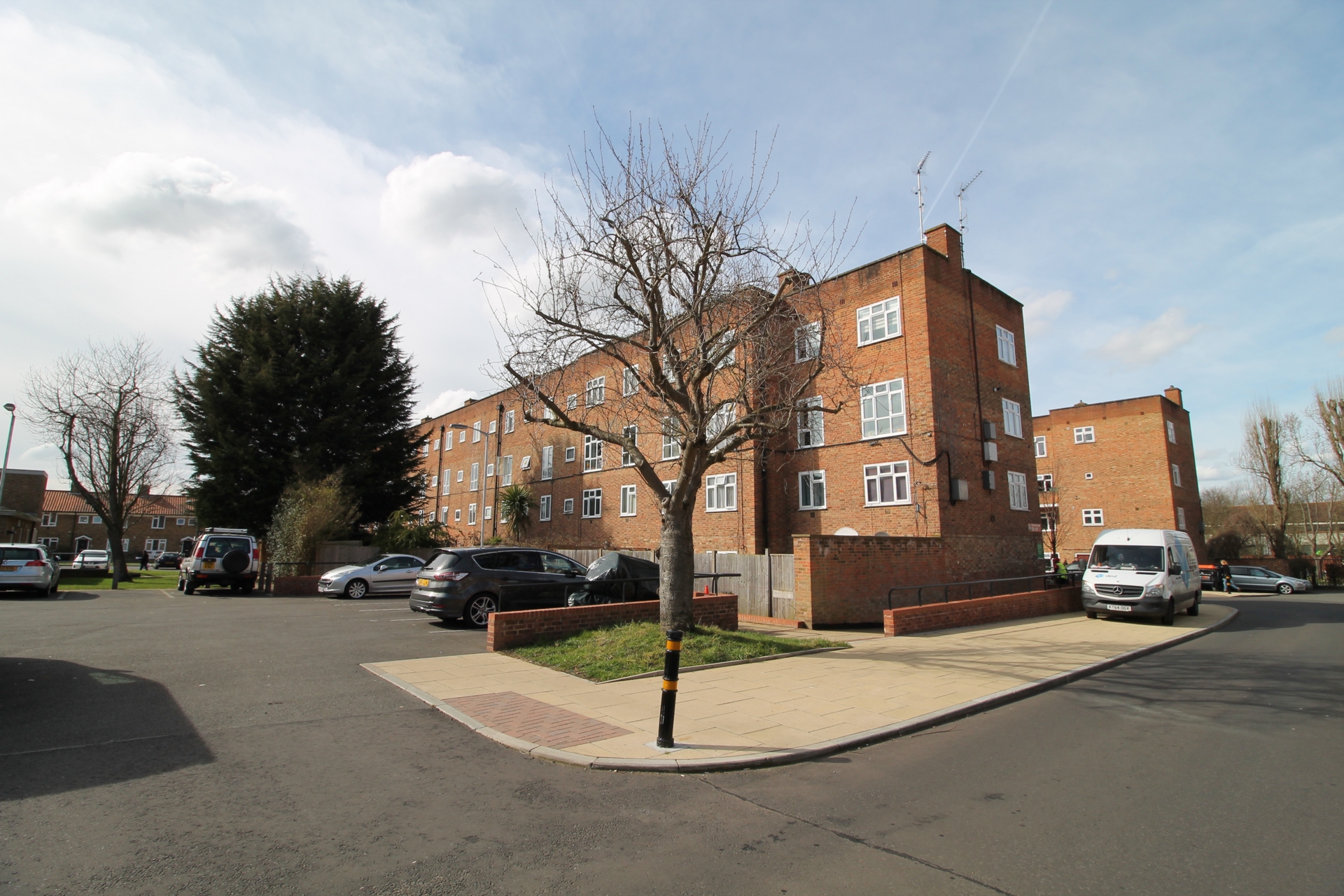 Property For Sale Frensham Drive, Putney, SW15 | 3 Bedroom Flat through ...