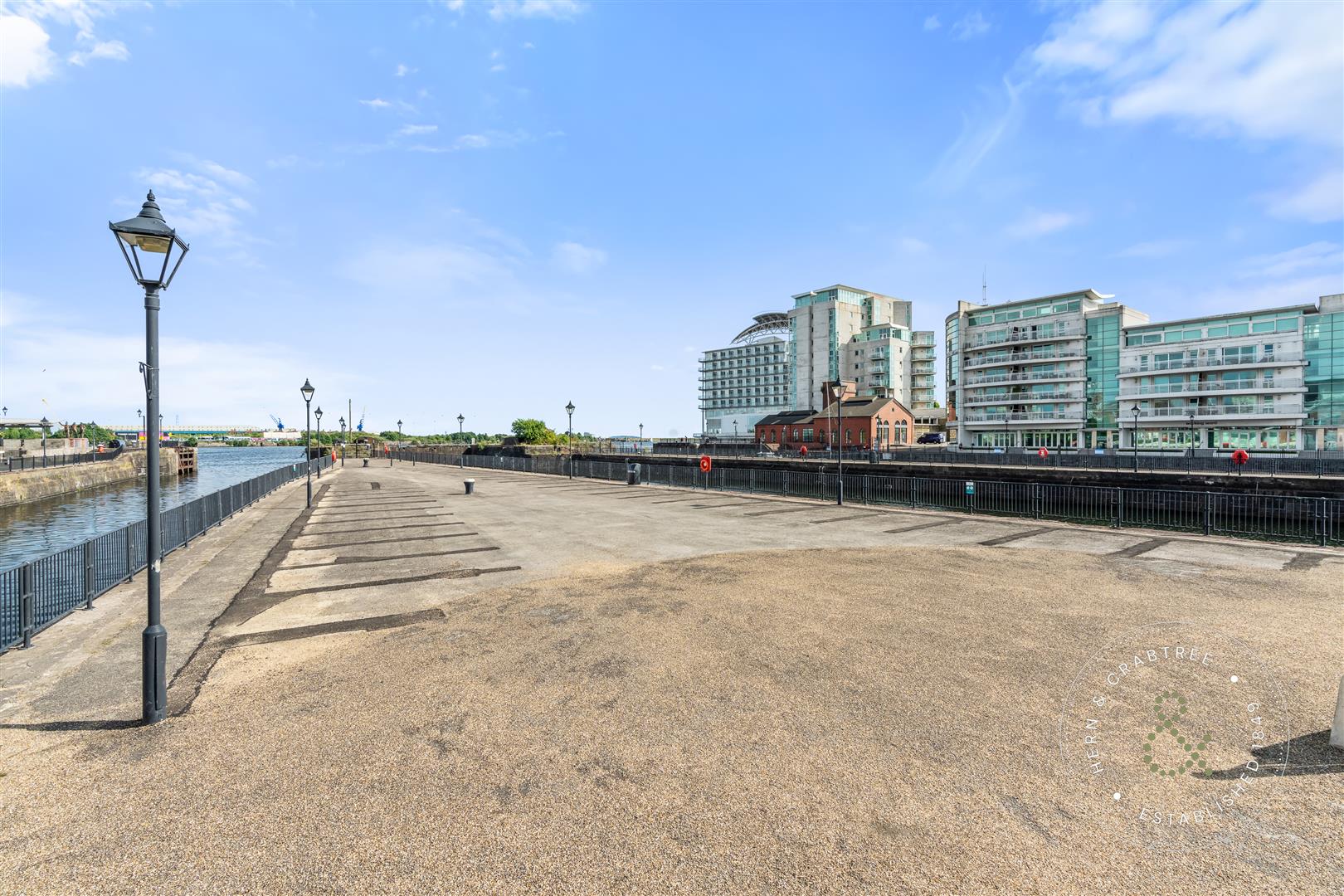 Property For Sale Harbour Point, Cardiff Bay, CF10 | 2 Bedroom ...