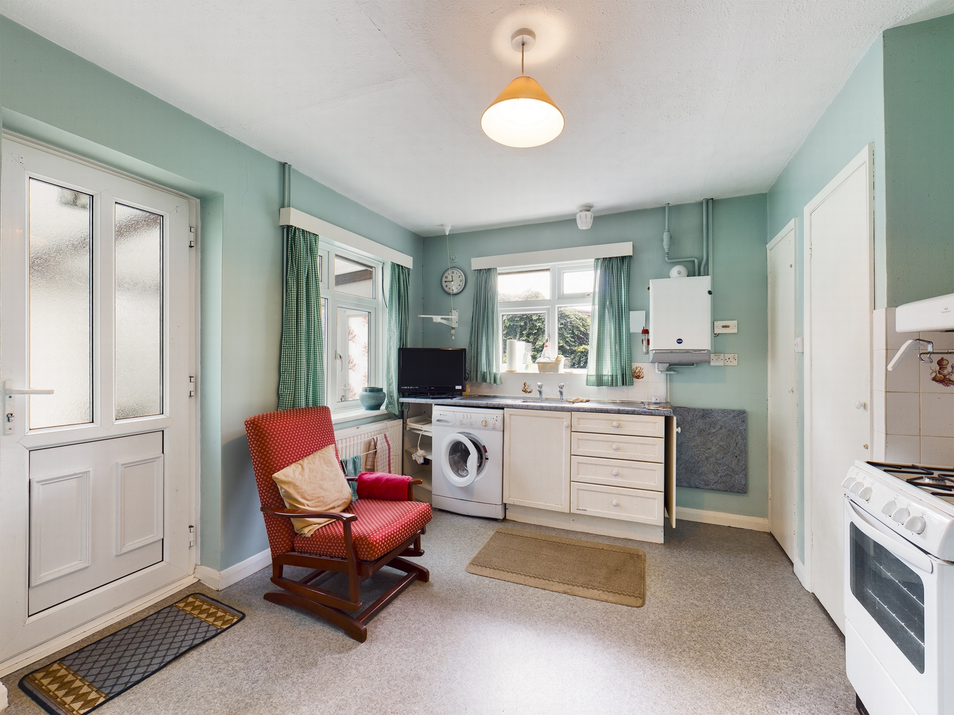 Property For Sale Ash Grove, Haywards Heath, RH16 | 2 Bedroom Bungalow ...