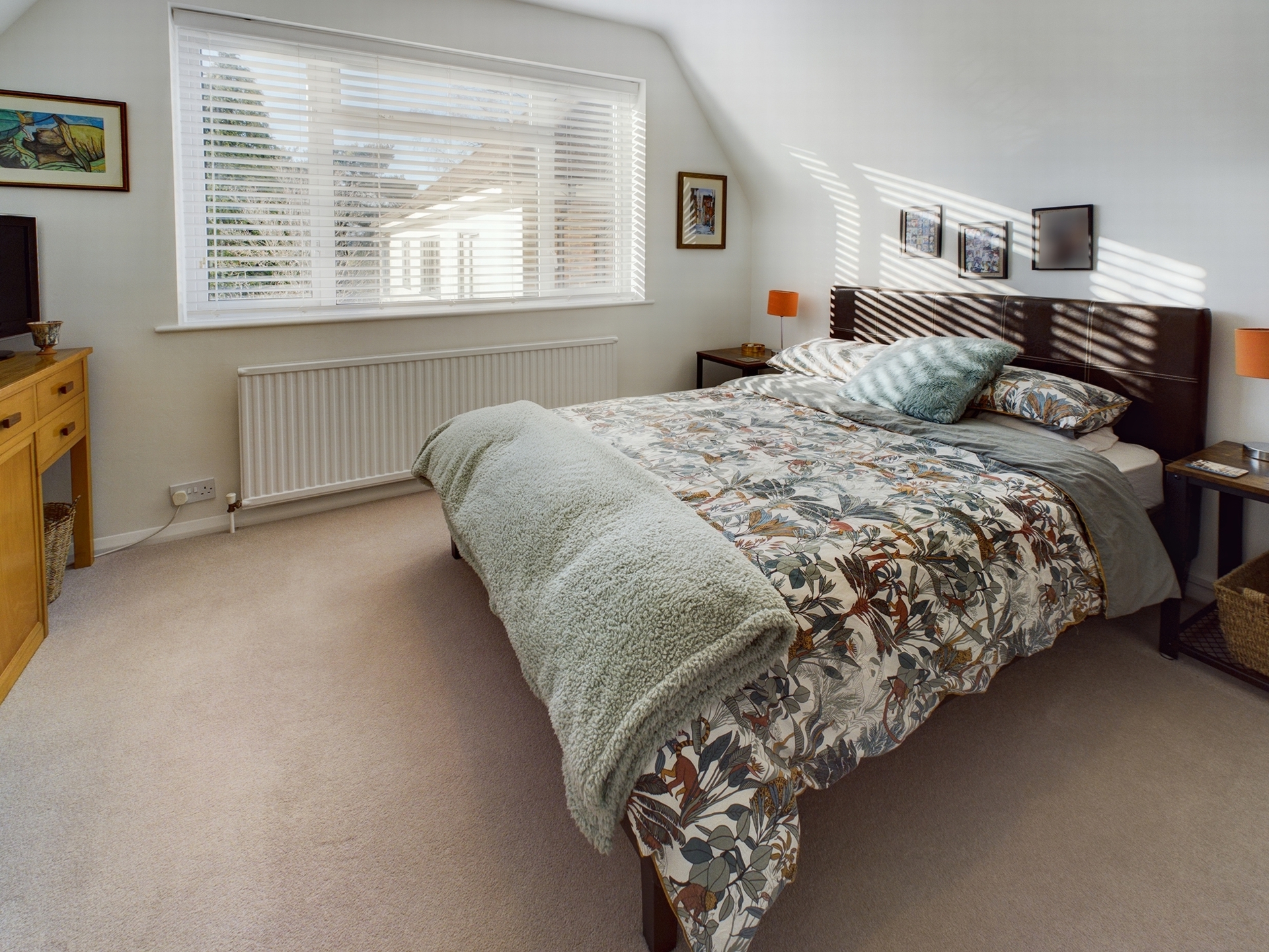 Property For Sale Orchard Way, Haywards Heath, RH16 | 4 Bedroom House ...