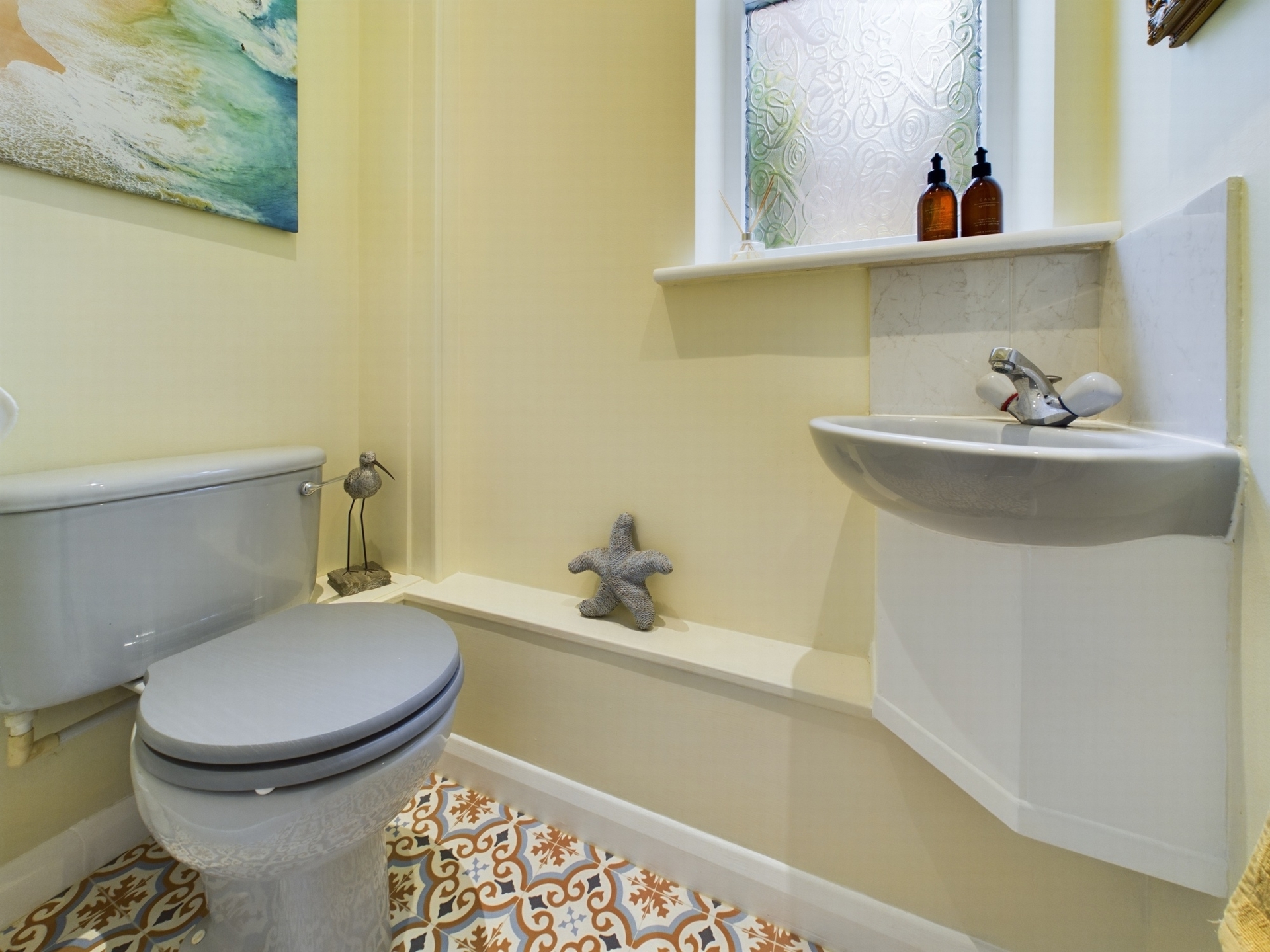 Property For Sale Barnmead, Haywards Heath, RH16 | 3 Bedroom House Semi ...