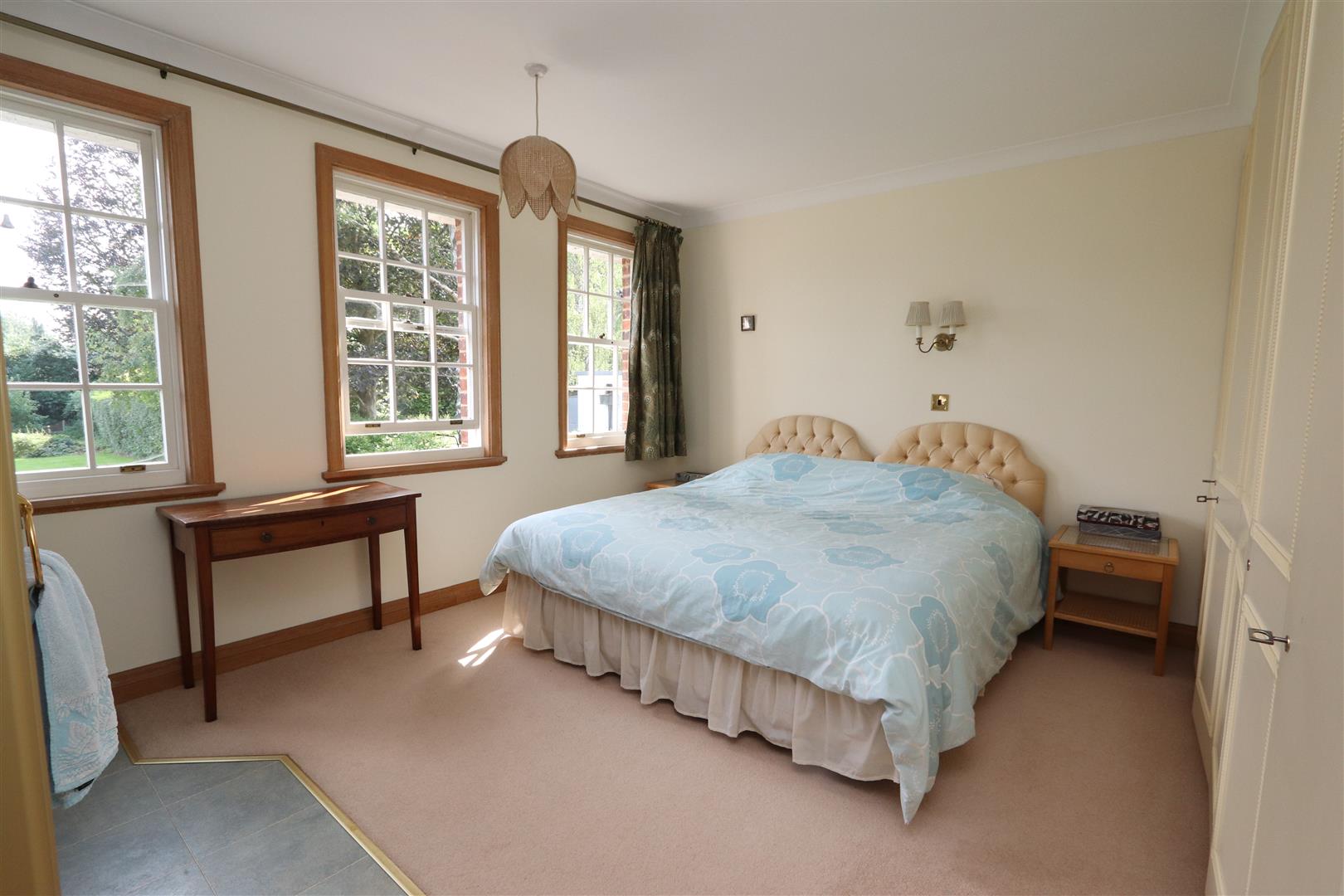 Property For Sale Longaford Way, Hutton Mount, CM13 | 4 Bedroom ...