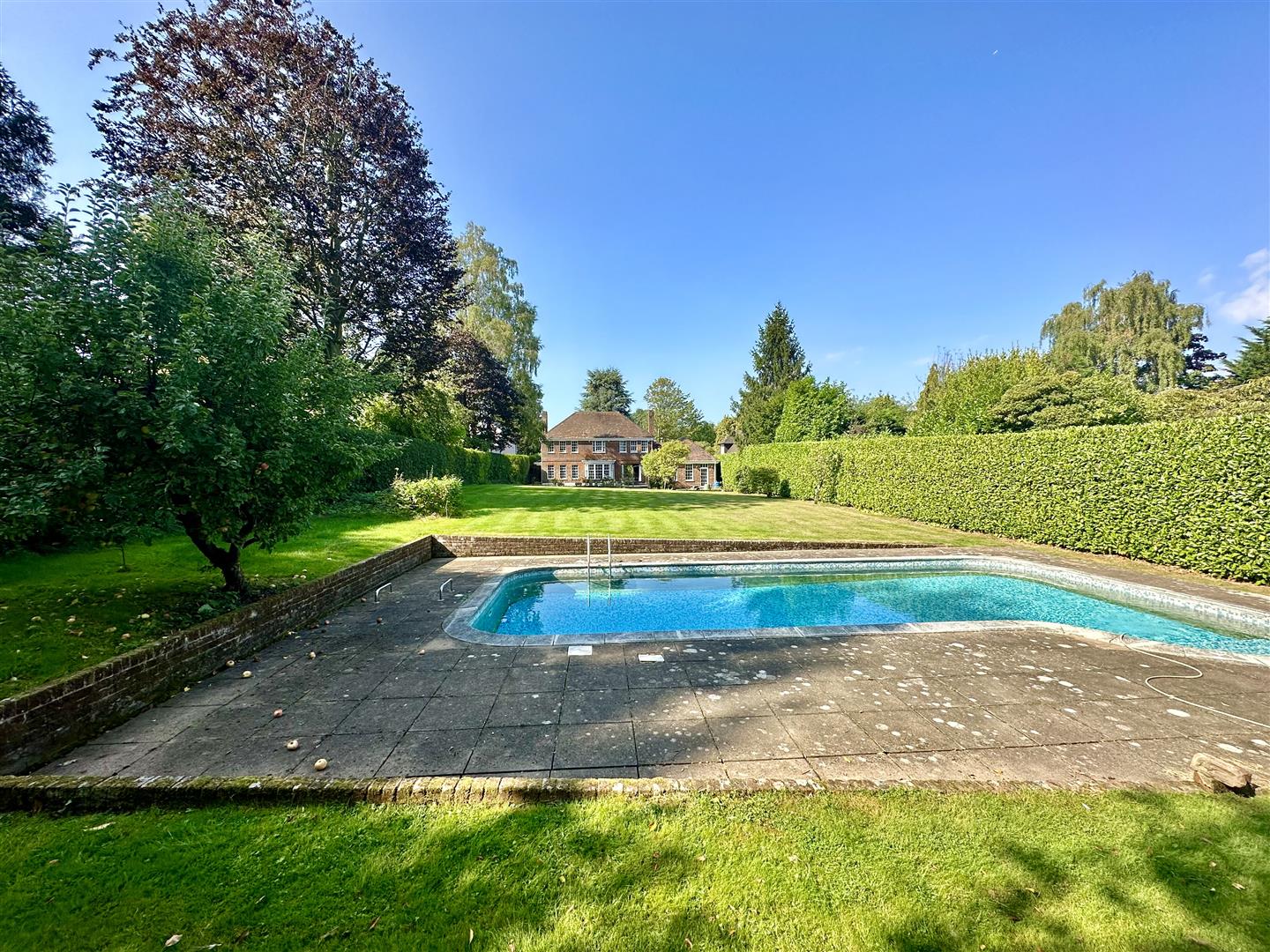 Property For Sale Longaford Way, Hutton Mount, CM13 | 4 Bedroom ...