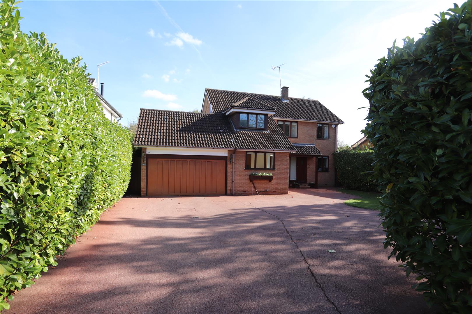 Property For Sale Spurgate, Hutton Mount, CM13 | 4 Bedroom Detached ...