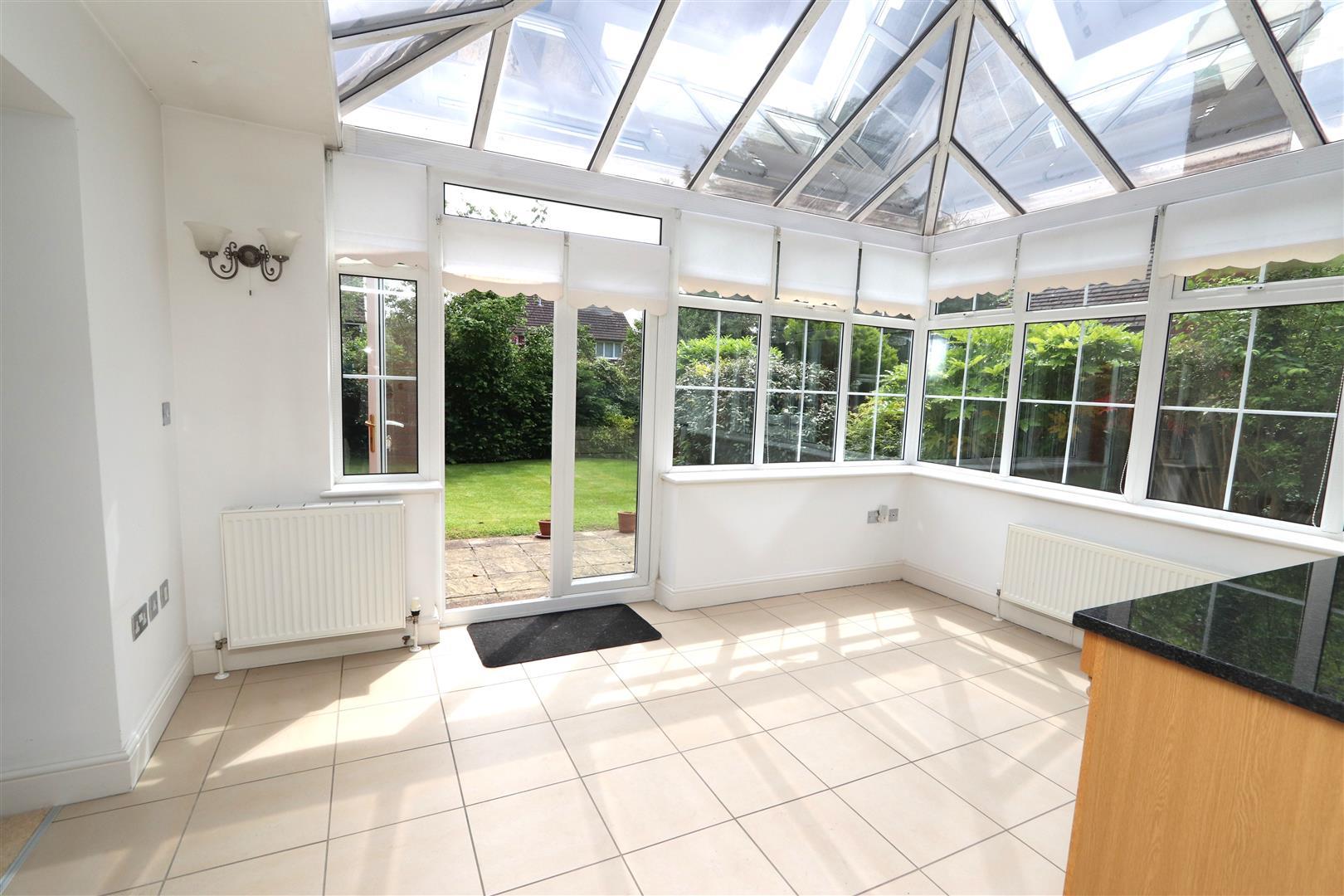 Property For Sale Park Avenue, Hutton, CM13 | 3 Bedroom Bungalow ...