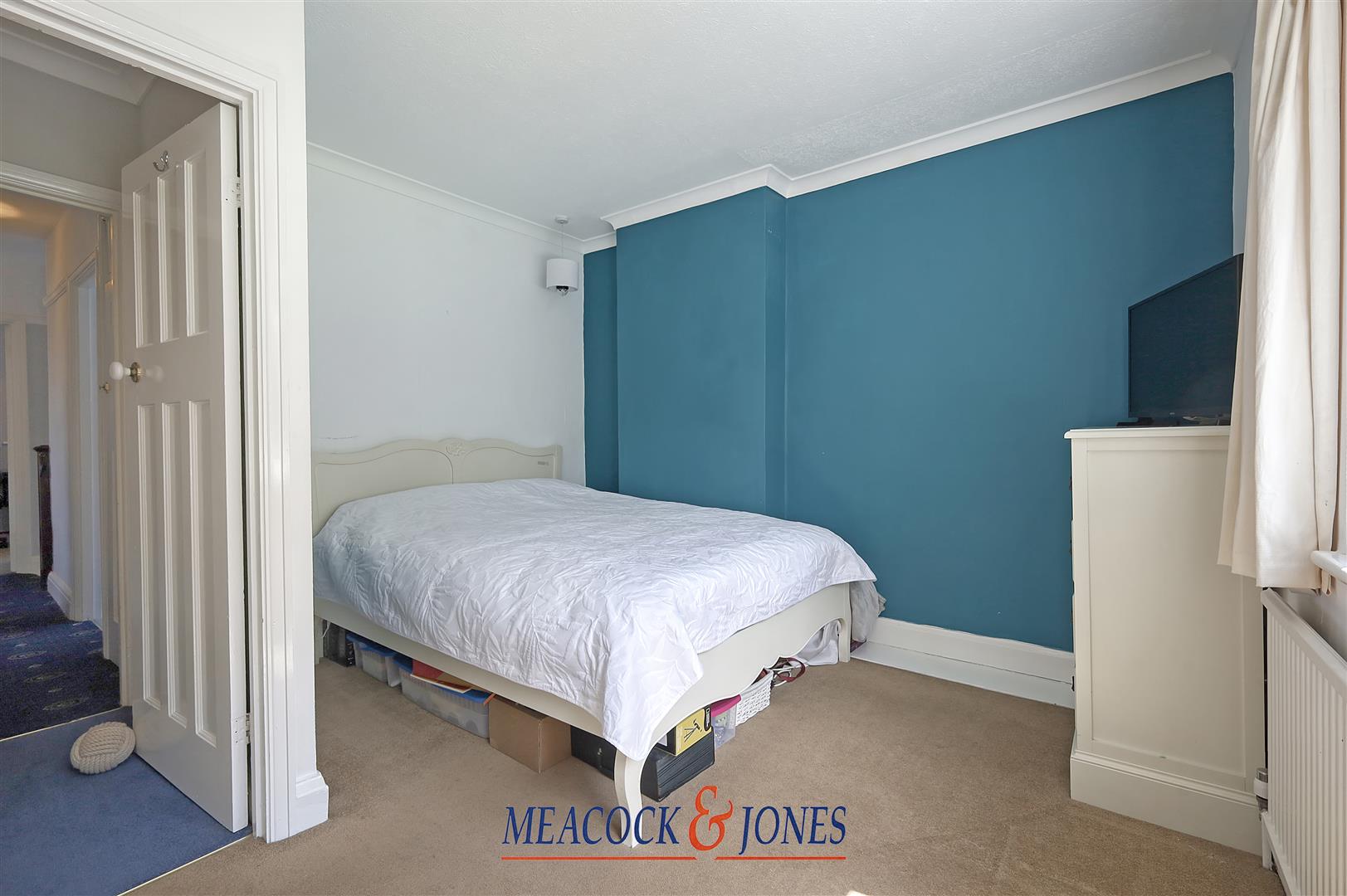 Property For Sale Mount Crescent, Warley, CM14 | 4 Bedroom Detached ...