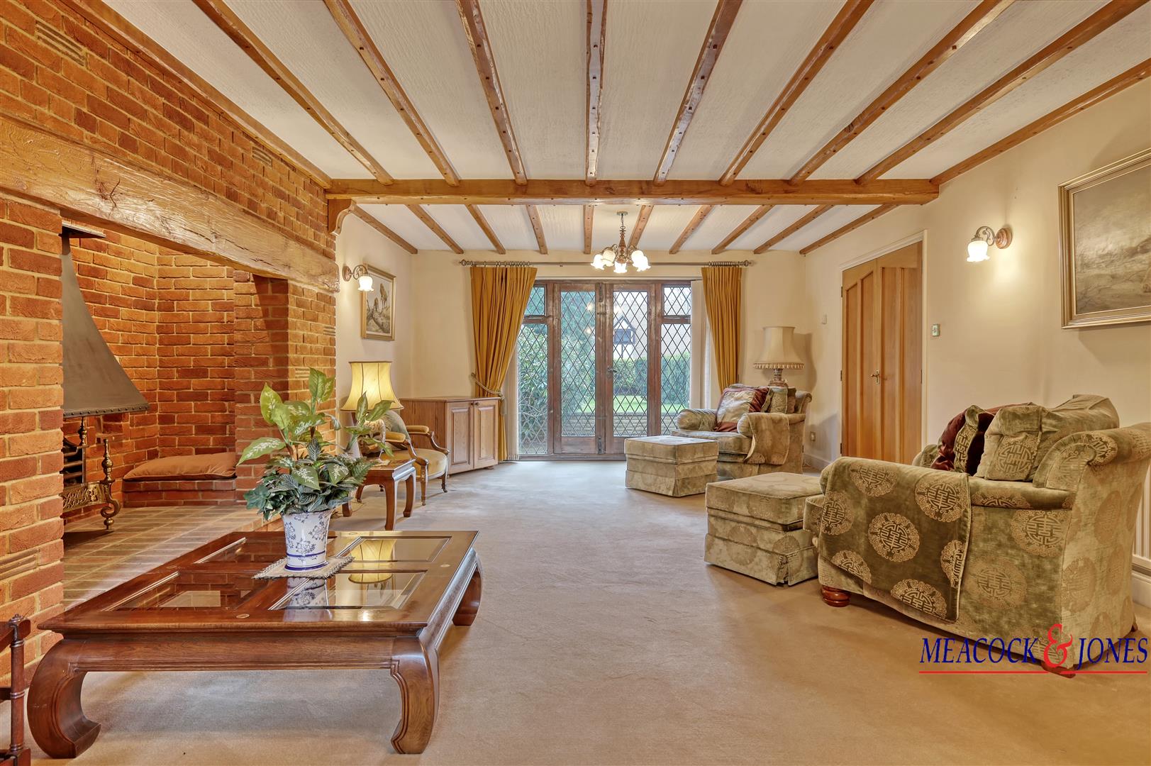 Property For Sale 27 Roundwood Avenue, Hutton Mount, CM13 | 5 Bedroom ...