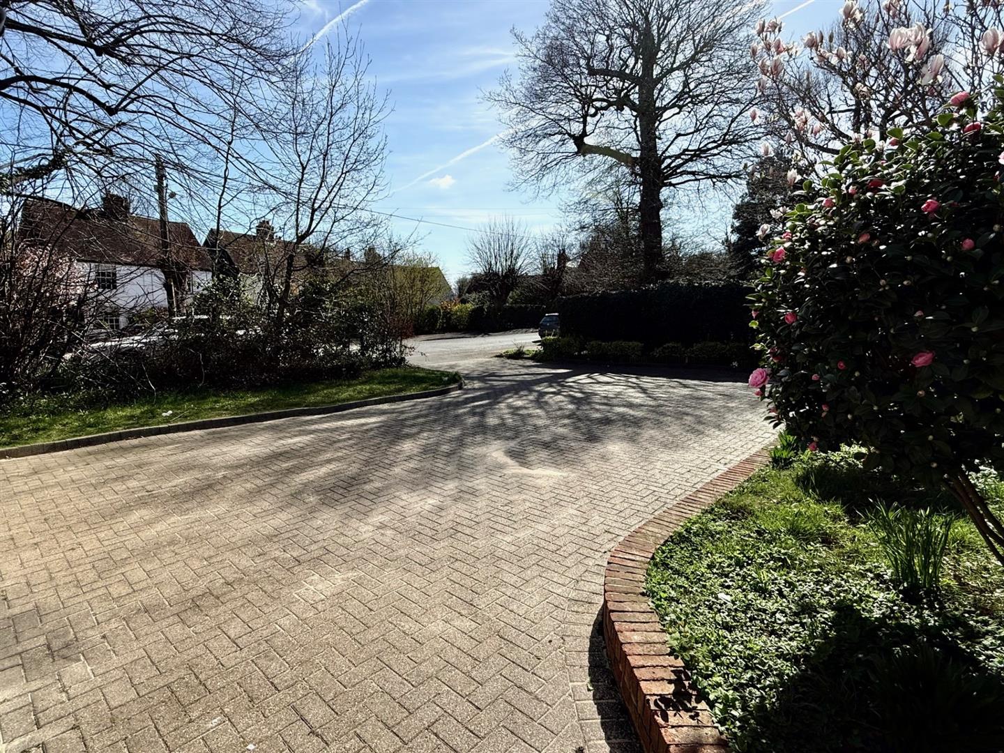 Property For Sale Hutton Village, Hutton, CM13 | 4 Bedroom Detached ...