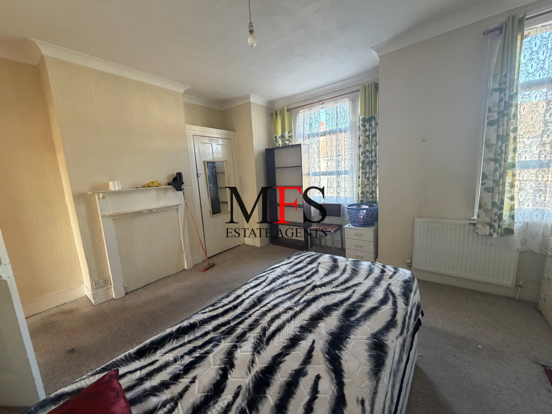 Property For Sale Orchard Avenue, Southall, UB1 | 3 Bedroom House ...