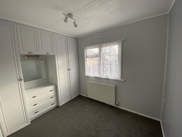 Property For Sale Drakes Drive, St Albans, AL1 | 2 Bedroom Park Home ...