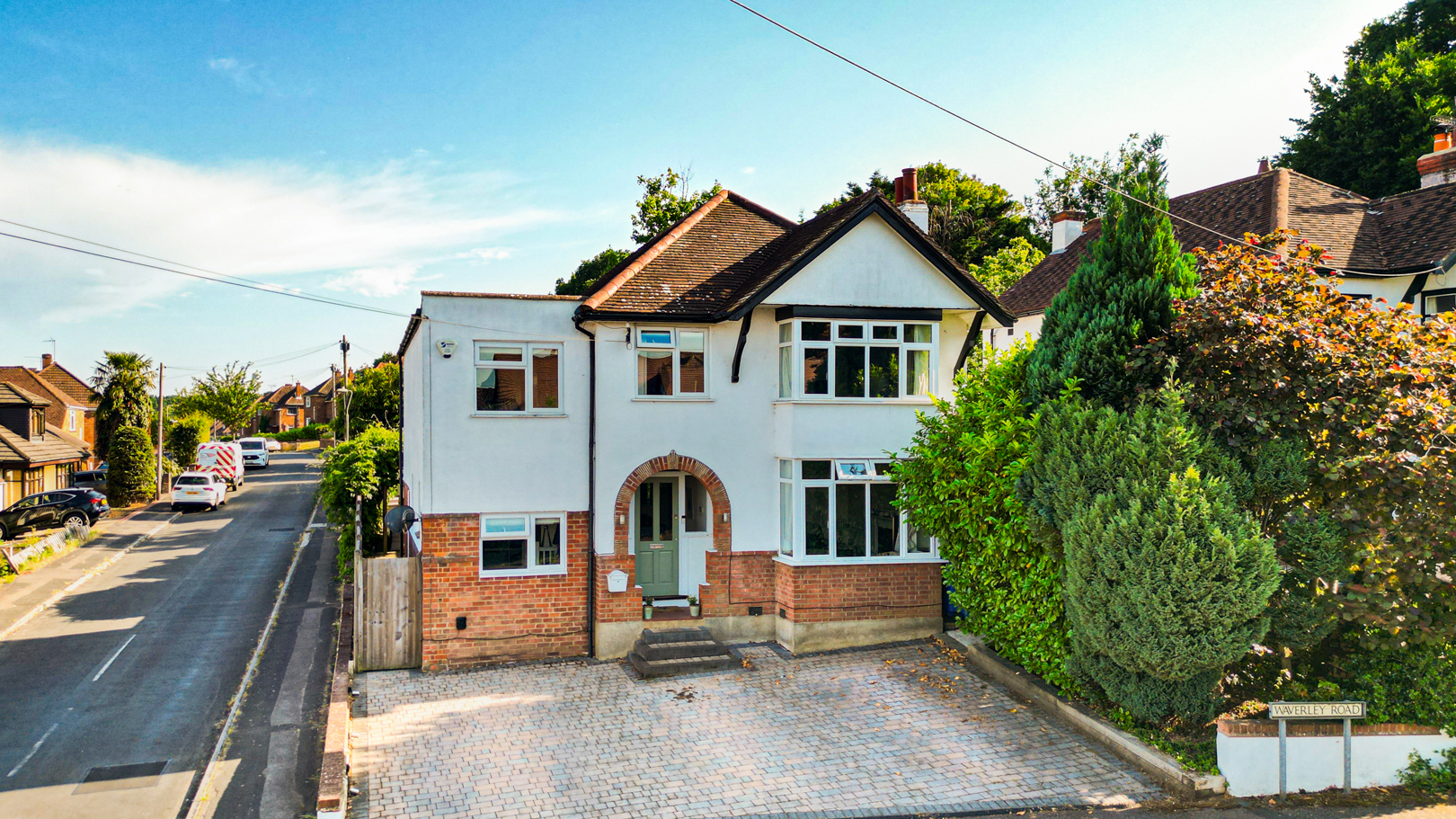 Property For Sale Waverley Road, Farnborough, GU14 | 4 Bedroom Detached ...
