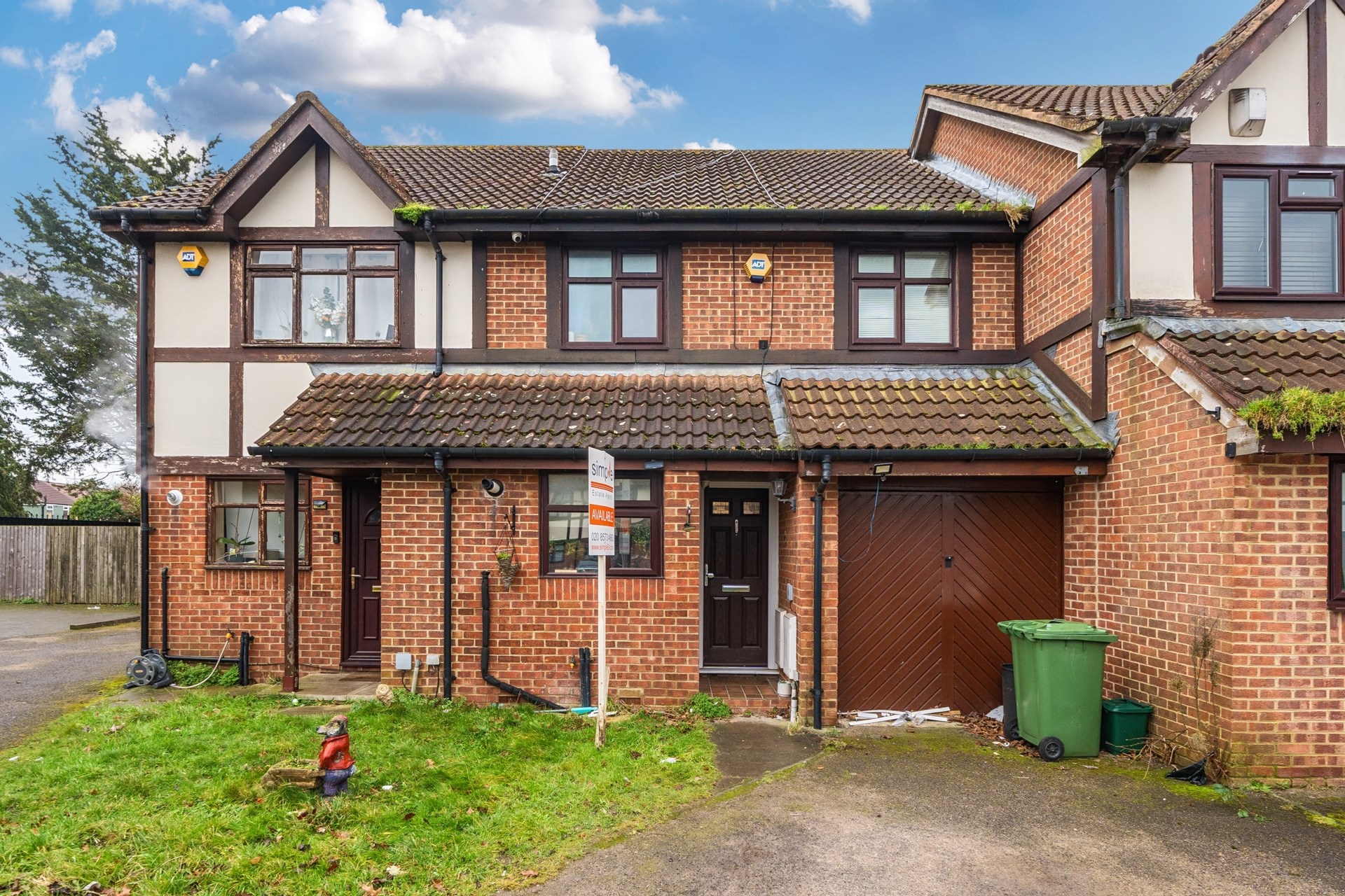 Property For Sale Regents Close, Hayes, UB4 | 3 Bedroom Terraced through Simple Estate Agents