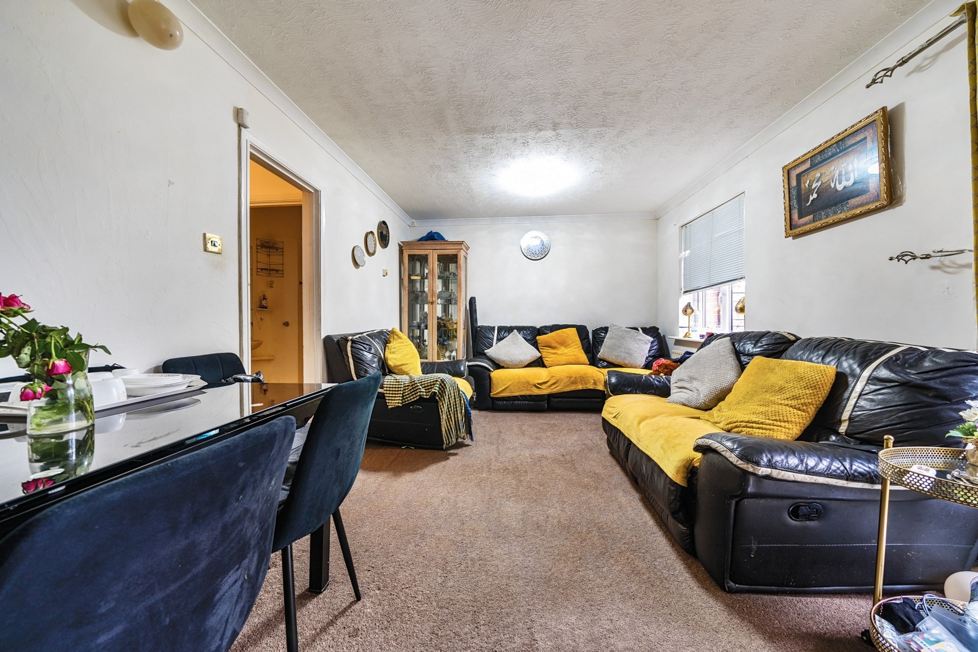 Property For Sale Regents Close, Hayes, UB4 | 3 Bedroom Terraced ...