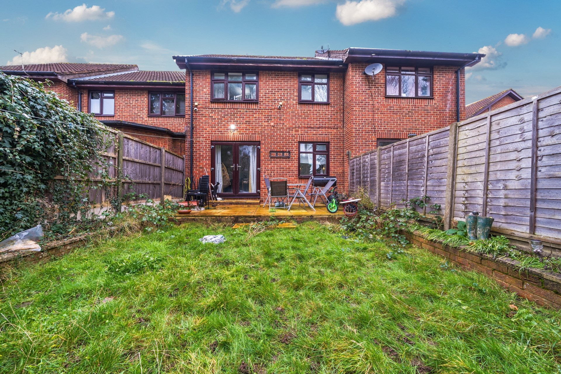 Property For Sale Regents Close, Hayes, UB4 | 3 Bedroom Terraced through Simple Estate Agents